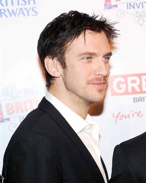 Robert Wimpys Instagram Twitter And Facebook On Idcrawl