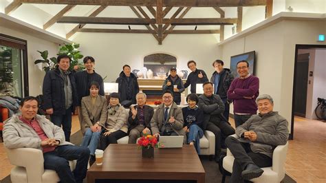 조재민 조재민 Updated His Cover Photo