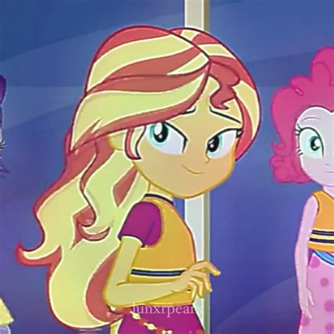 Simple Edit Of The Queen Herself Sunset Shimmer Edit Mlpeg My Edit Video My Little