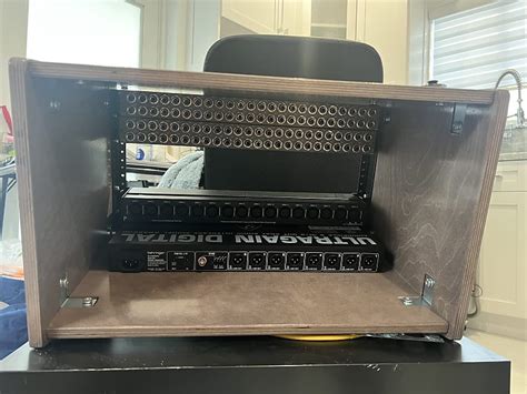 6u Rack W Patchbay Plus 8 Input Interface Expander Reverb