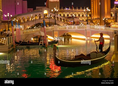 Where Is Gondola Ride In Vegas At Michelle Peckham Blog