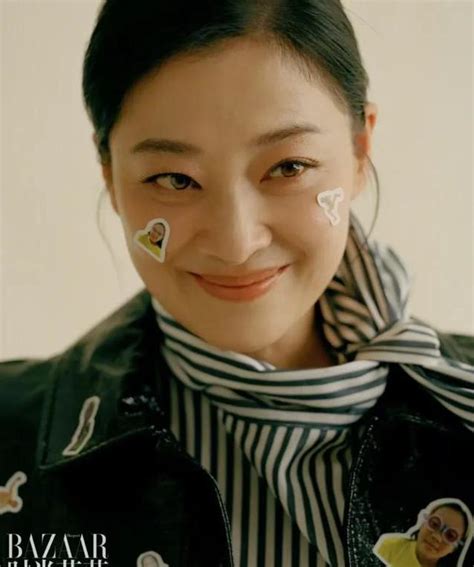 梅婷母女时尚大片曝光，曾慕梅遗传颜值与演技，未来可期令人惊叹新闻看看