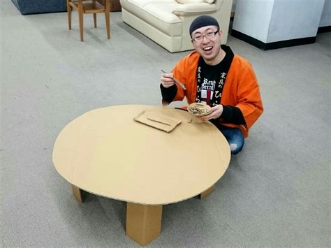 ちゃぶ台返しをするために「ちゃぶ台返しセット」をダンボールで作ってみた。 ひらた家具店のブログ