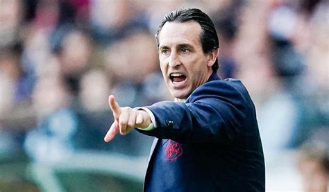 „eine Weiße Hexe“ Ex Arsenal Trainer Gibt Ex Freundin Schuld An