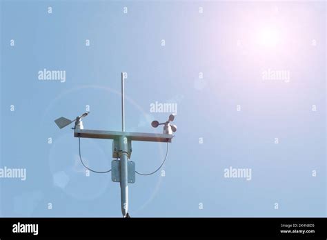 weather station automatic measurement of weather parameters