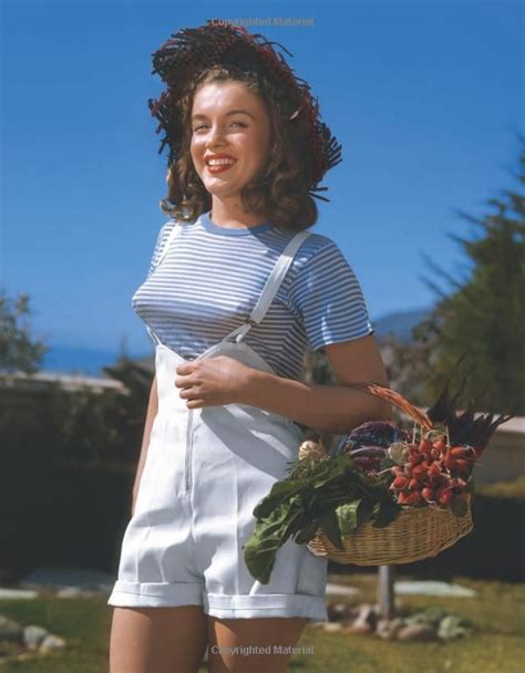 Rare Photos Of Marilyn Monroe Taken Before Her Worldwide Fame Show Her