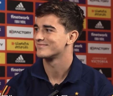 Pin Van Kawaii Whimsy Op Gavi And Pedri Knappe Voetballers Voetballers