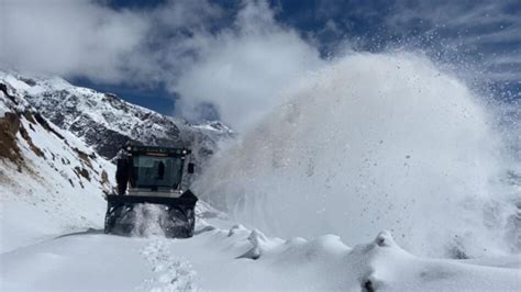 Sikkim Trishakti Sappers And Bro Launches Massive Joint Snow Clearing