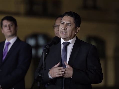 Vladimir Cerrón Pj Dicta 12 Meses De Prisión Preventiva En Su Contra