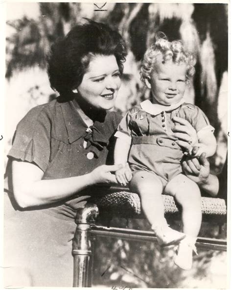 Clara Bow In 1936 With Her First Son Tony Clara Bow Old Hollywood