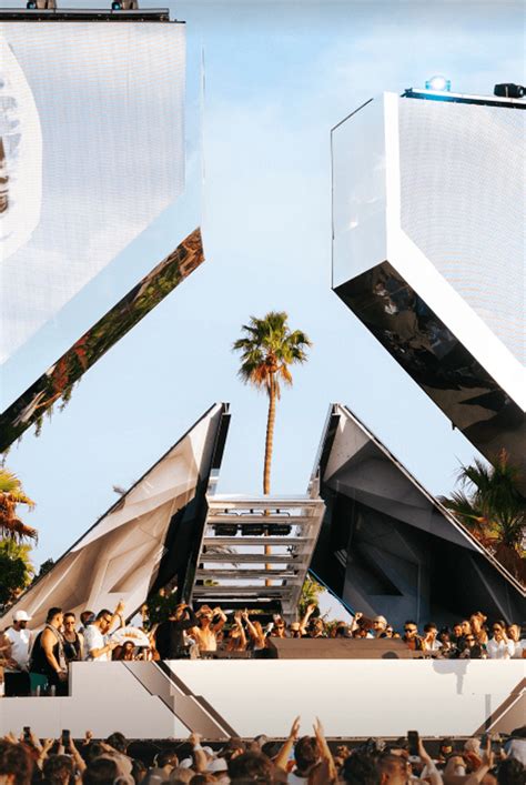 Justin Bieber Sabrina Carpenter Karol G To Headline Coachella 2026