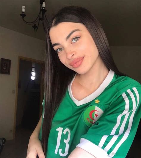 Algerian Woman 🇩🇿