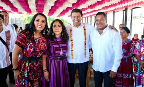 Saymi Pineda Velasco Acompaña Al Gobernador Salomón Jara En Su Tercer
