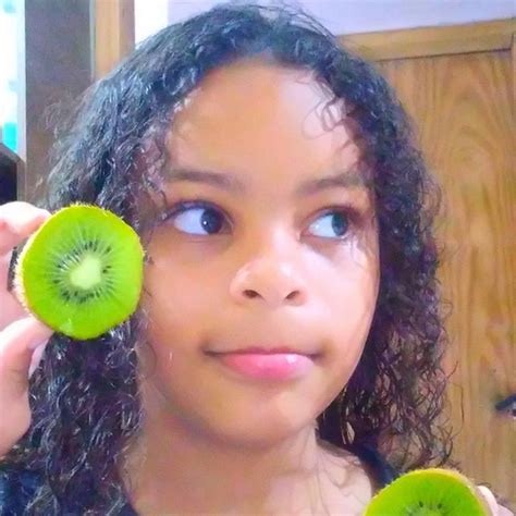 Júlia Rosa🥝 Youtube