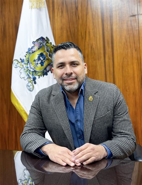 Hoy En Compañía De La Subsecretaria De Edificación E Infraestructura Educativa Marcela Sámano