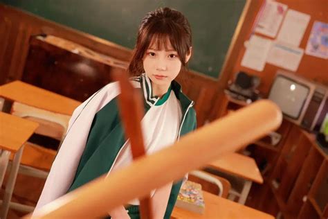 【居家私房写真】教室里的白丝袜小学妹 哔哩哔哩