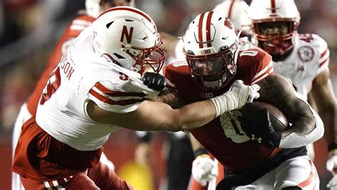 Nebraska Ty Robinson Returning For Another Season