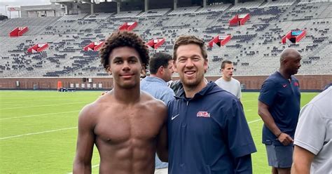 Michael Mitchell Jr S First Time At Ole Miss Was An Eventful One