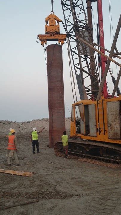 Vibrators Hammer Installing Of Casing Bridge Work Youtube