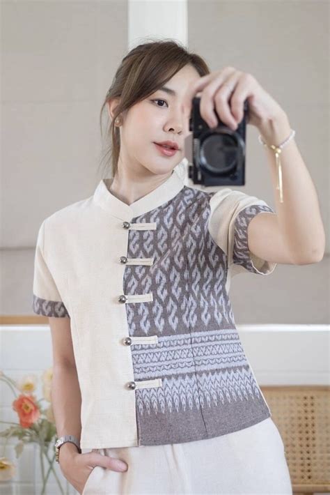 เสื้อคอจีนลายขอพระราชทาน เสื้อลายขอ รุ่นไซส์ใหญ่ เสื้อผ้าไทย ชญาผ้าฝ้าย Thaipick