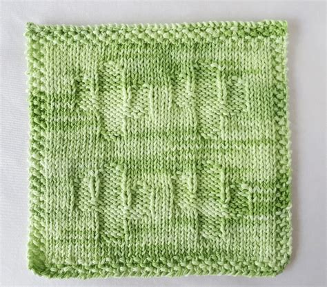 12 Free Knitted Dishcloth Patterns For Beginner Knitters