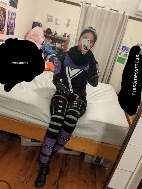 Made A Wraith Cosplay A Bit Earlier In The Year For A Convention People Thought I Was Sonic