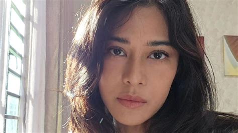 Memiliki Kecantikan Setara Ken Dedes Dian Sastro Ketemu Patung Dewi Yang Jadi Inspirasi Mudanesia