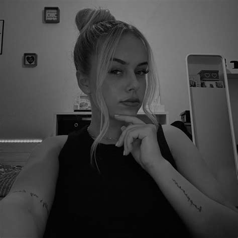 𝐌𝐚𝐚𝐫𝐨𝐯𝐚 Nela Maarova On Threads