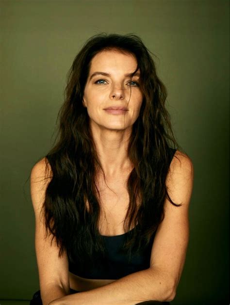 Yvonne Catterfeld Back In July Musikvideo 2021 Crew United