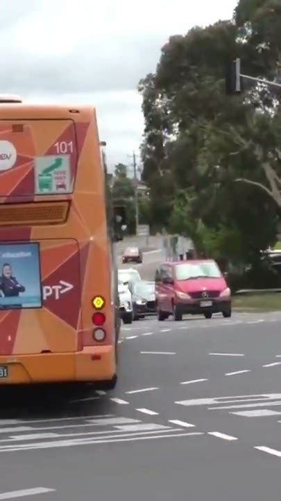 Transdev 101 Bs00 Bi 907 Pass By Shorts Melbourne Transdev Ptv