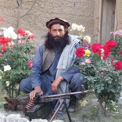 حصــارک عابــد کاروان بـــه منـــــي