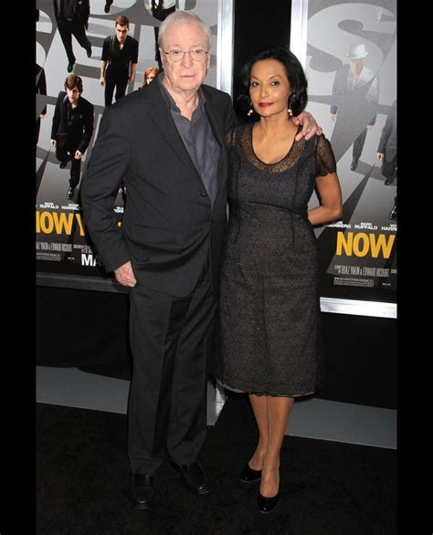 Photo Michael Caine Shakira Caine Lors De Lavant Première Du Film