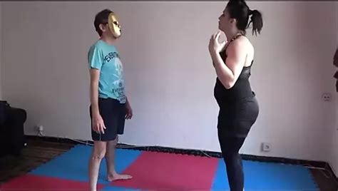 Japanerin Heben Und Tragen Domina Muscle Buster Xhamster