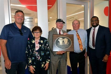 Drs E Lawrence And Adele V Deckinger Center For Integrated