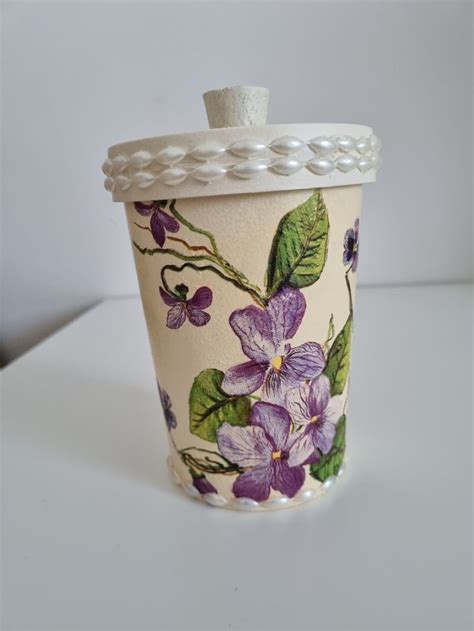 Pin De Isabel Cardeña Alvarez En Envases De Yogur Manualidades Envases De Yogur Reciclar