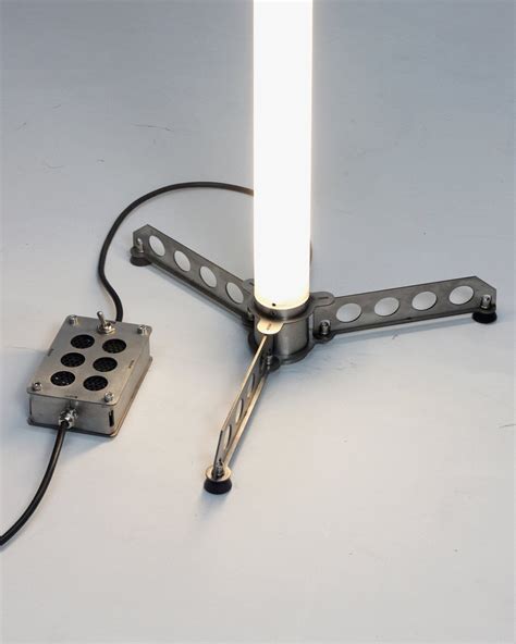 Best 13 Tiny But Mighty The Ultimate Edc Flashlight With 32 Meter Beam Range Artofit