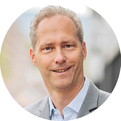 Porträt Von Markus Duscha Tagesspiegel Background