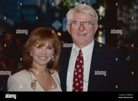 Marlo Thomas And Phil Donahue In New York City Circa Early 1990s