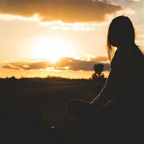 Sad Profile Photos For Girls