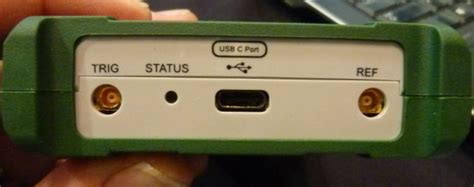 Small Spectrum Analyzer Uses Both Samples And Sweeps Edn