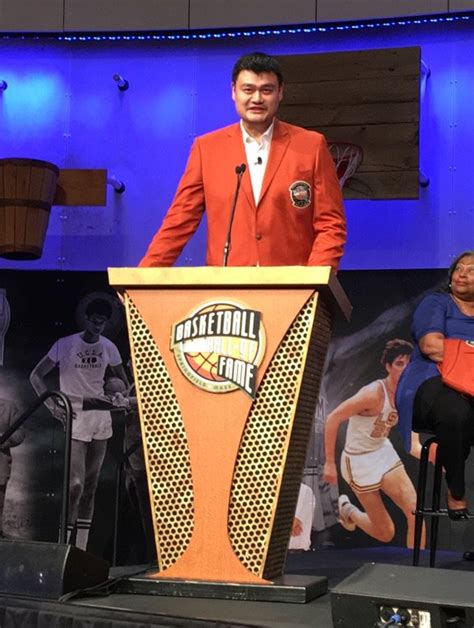 Hall Of Fame 2016 Yao Ming El Gigante Chino Que Agigantó La Nba