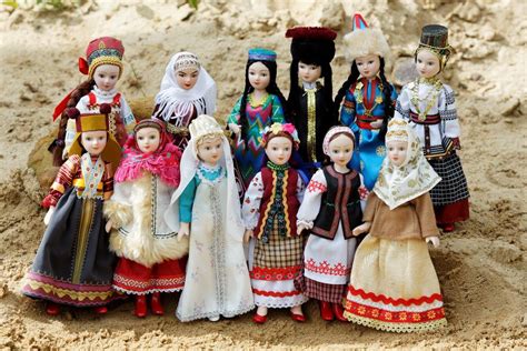 Национальные костюмы народов России (152 фото)