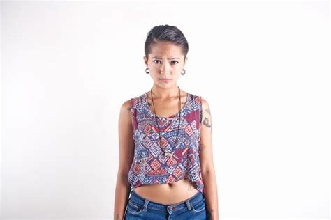 8 Hot Sexy Poppy Sovia Bikini Pics