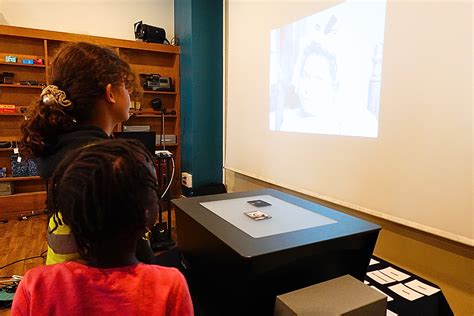 La Cinémathèque Robert Lynen Fait Grandir Le Regard Ville De Paris