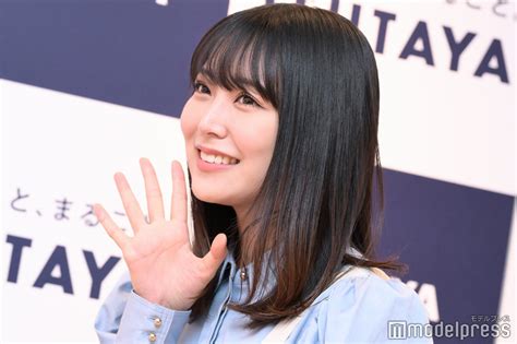 画像1139 白間美瑠、美脚＆ほっそりウエスト披露 黒衣装姿に反響「セクシー」「スタイル良い」 モデルプレス