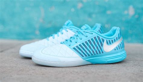 Nike Launch The Lunar Gato Ii Bluemetallic Silver Soccerbible