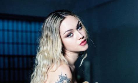 Shari è Fidanzata Con Salmo Stasera Insieme A Sanremo 2023