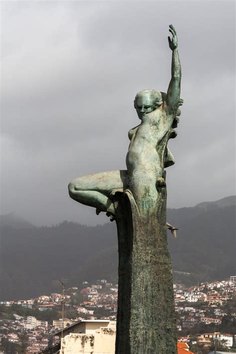 Funchal Madeiraportugal April 9 Statue Of Naked Woman Arm