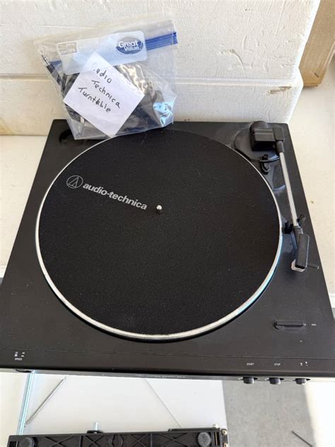 Lot 151 Audio Technica At Lp60x Fully Automatic Stereo Turntable