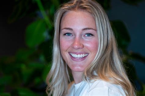 Kajsa Vickhoff Lie Står Over Sesongåpningen I Sölden